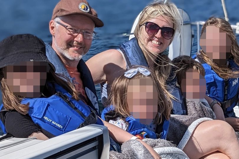 Loch Ness monster has 'black head' as US tourist makes Nessie sighting ...