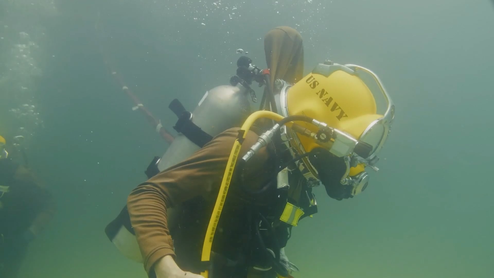 Elite diving training of the US Army