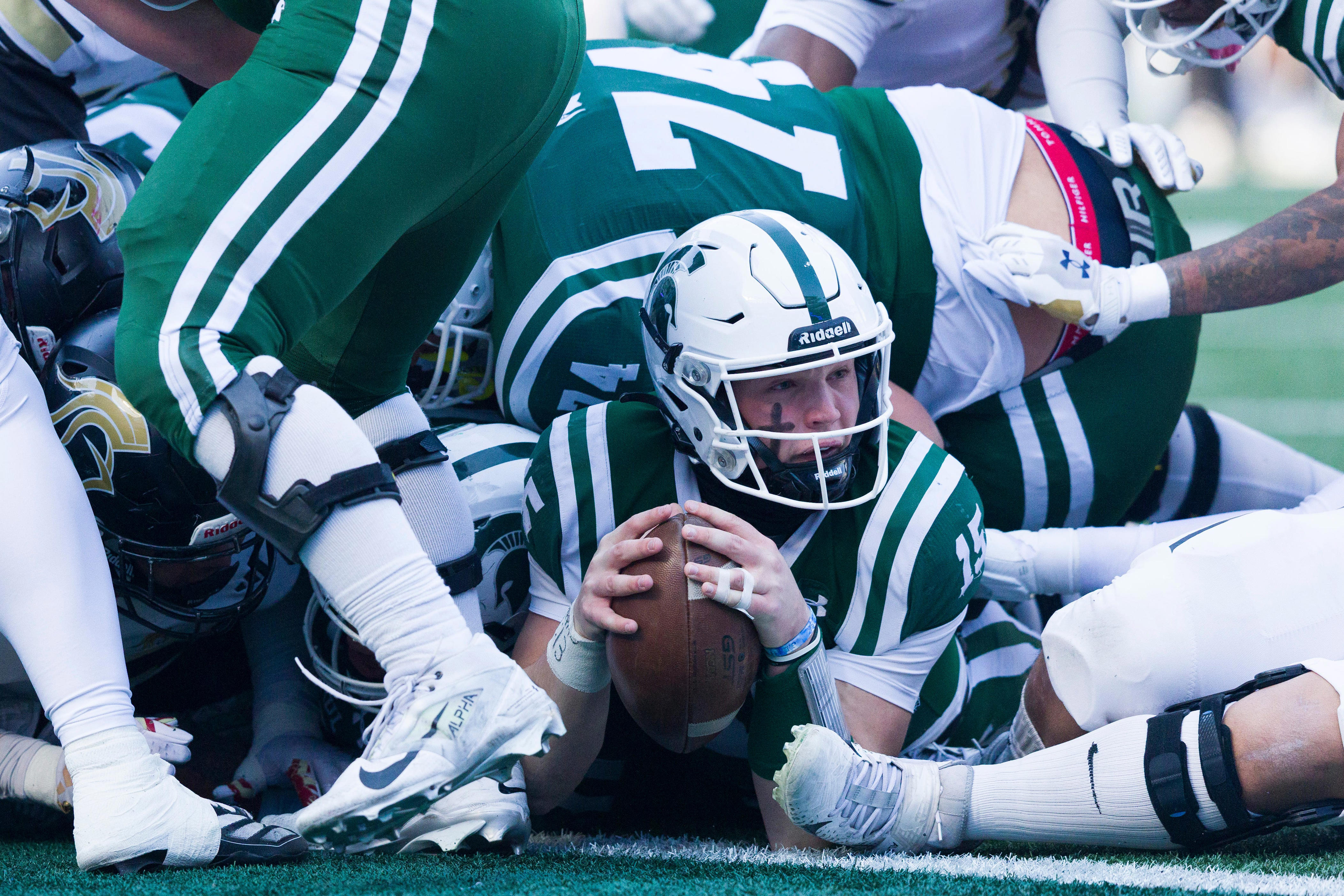 Live updates as Paramus Catholic faces DePaul in state title game