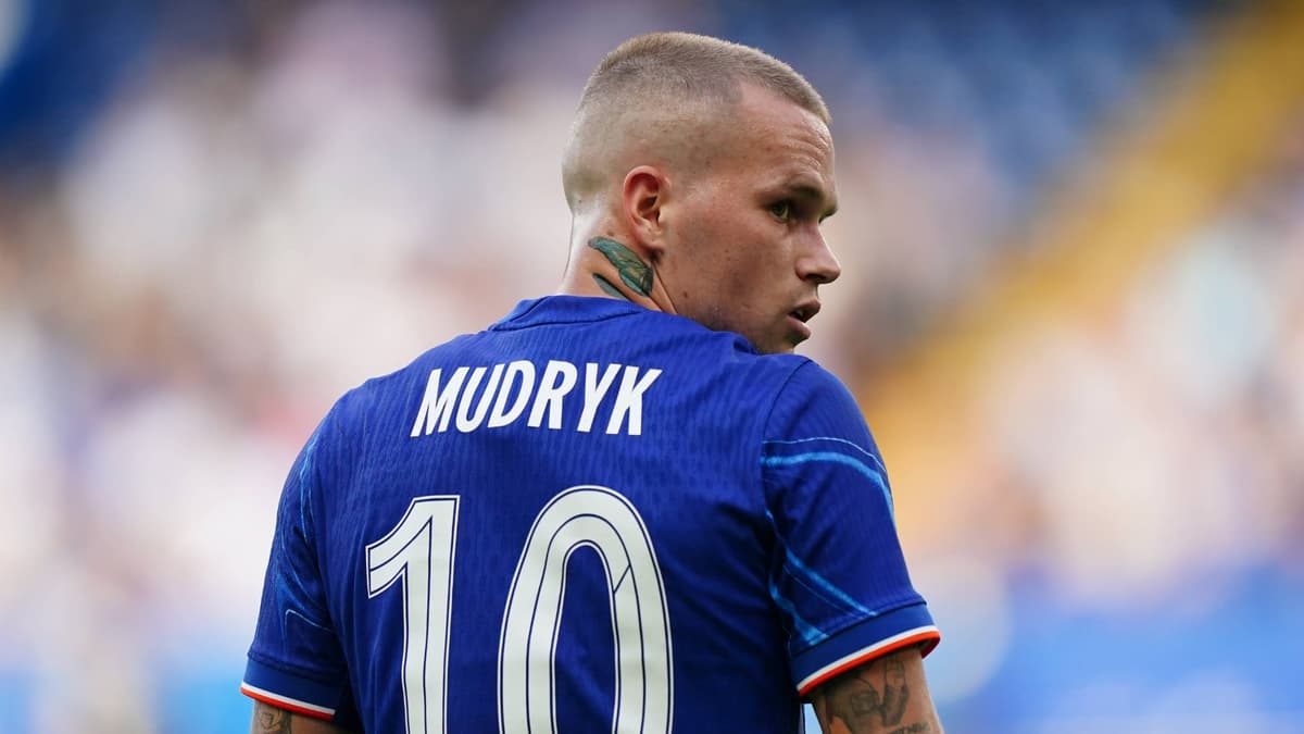 Chelsea News: Rare Mykhailo Mudryk update emerges after career change ...