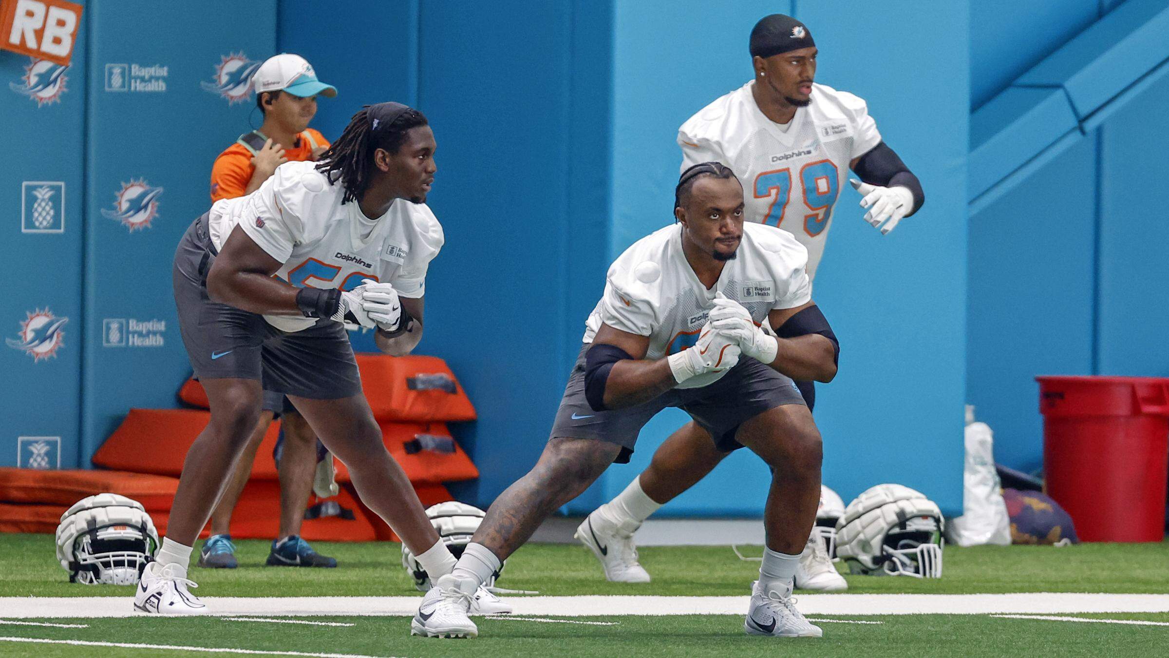 Dolphins' McDaniel updates status of Jackson and Waller and injuries