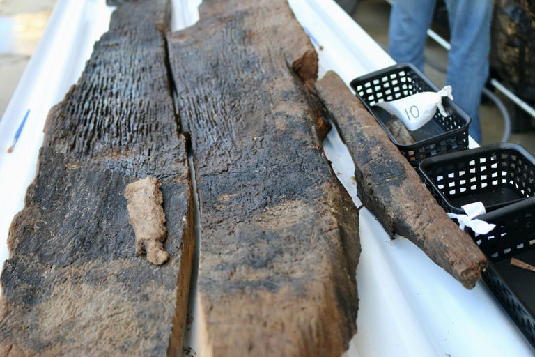 Archaeologists in Wisconsin Unearth an Ancient 'Parking Lot' With 16 ...