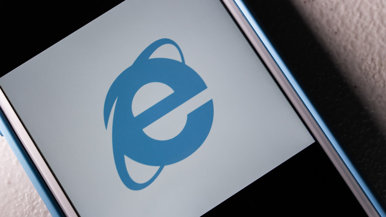 Why Microsoft Discontinued Internet Explorer After Almost 30 Years