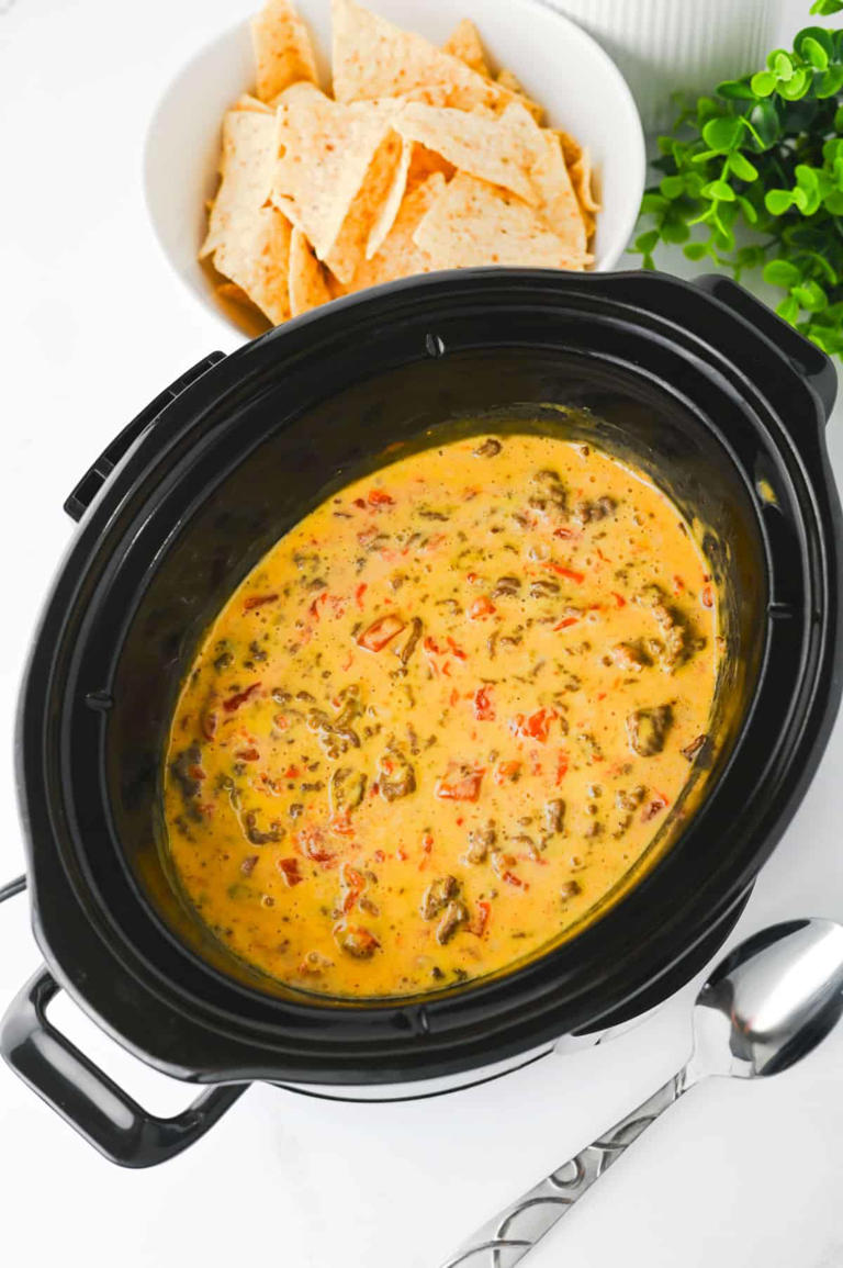Slow cooker Rotel dip