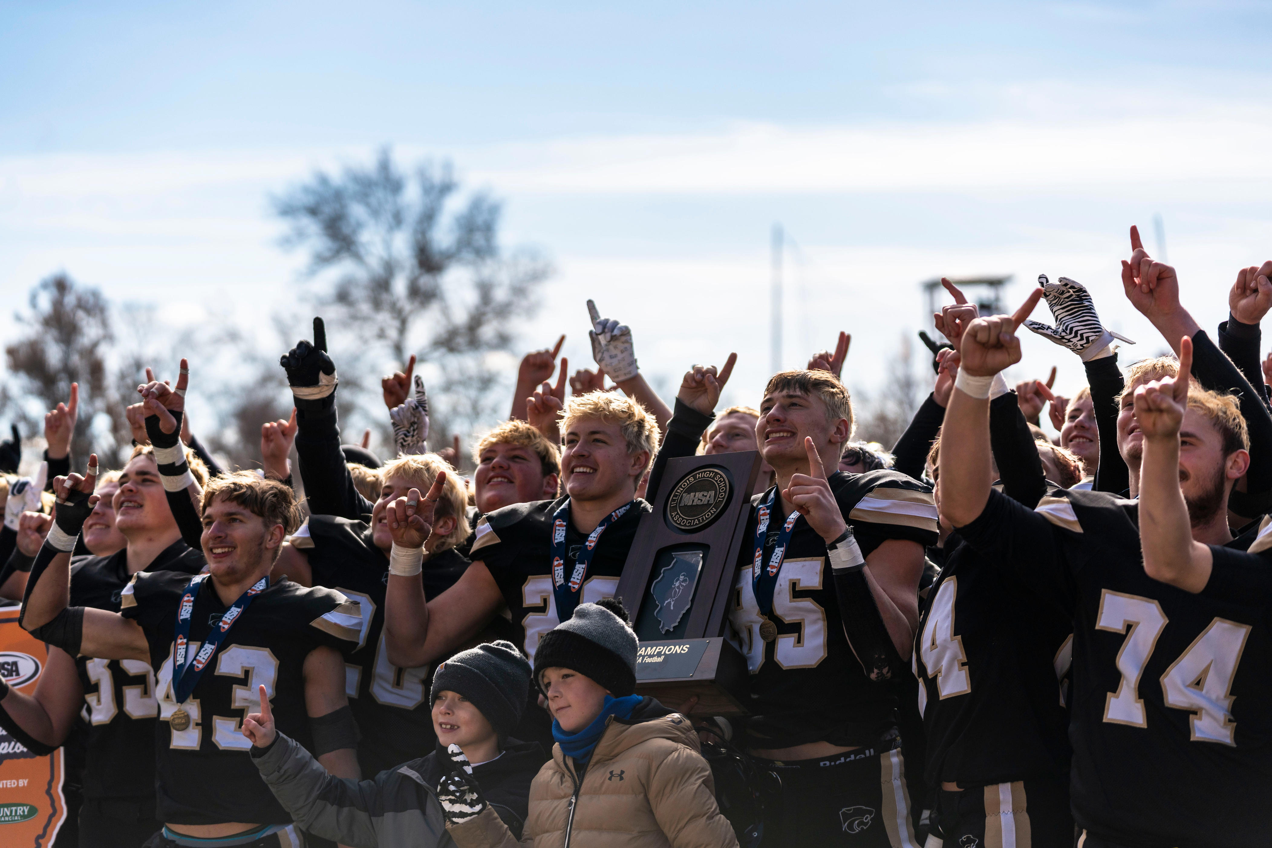 Lena-Winslow football dominates its way to 7th title | Instant story