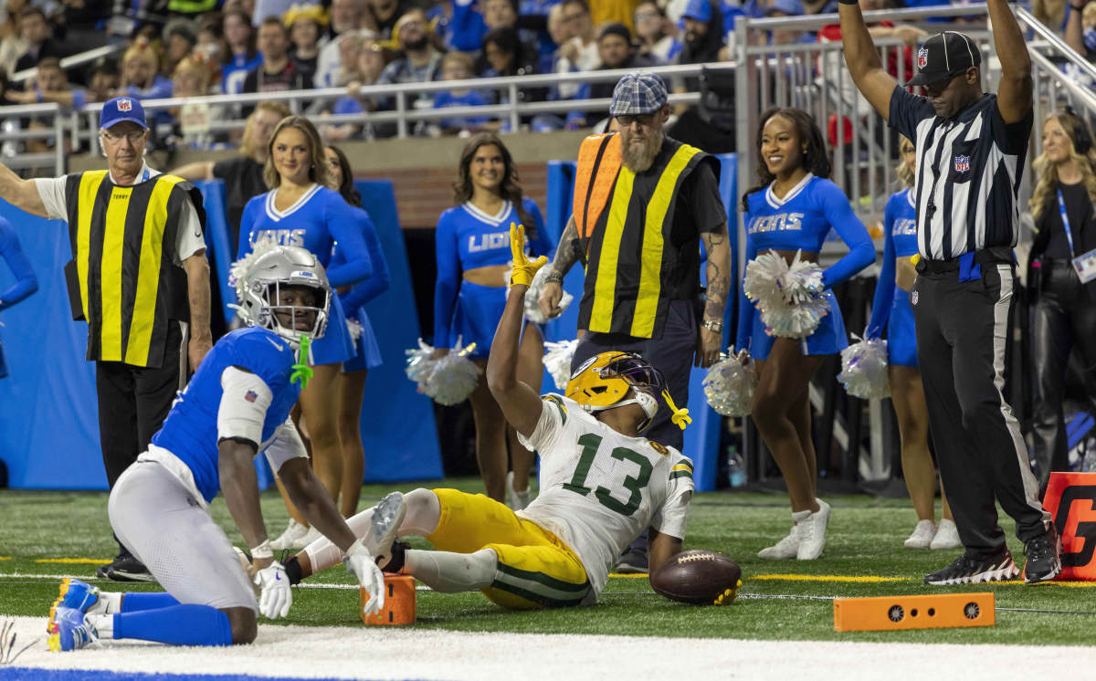 NFL Fans Want Refs From Packers-Lions Game Investigated Immediately