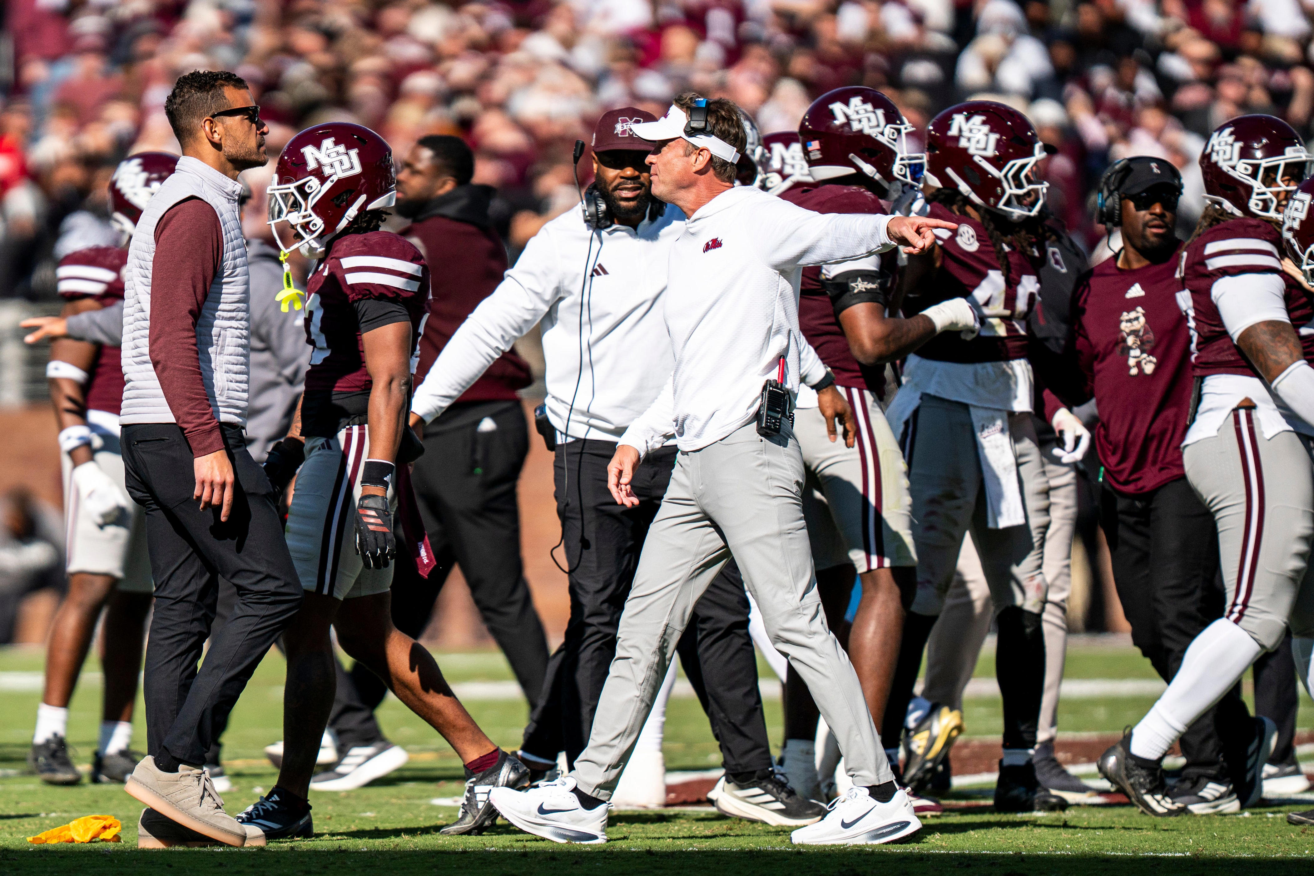 What happened in Egg Bowl scuffle between Ole Miss, Mississippi State ...
