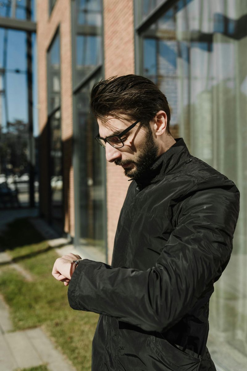 When Someone Doesn’t Have Common Sense, These 10 Everyday Behaviors ...