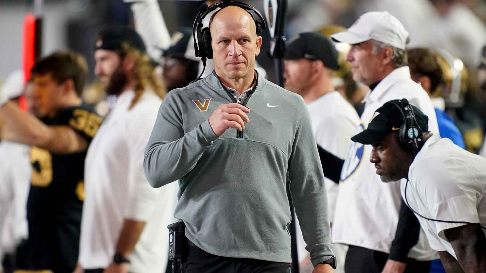 Vanderbilt Commodores boost pass rush with former ACC starter