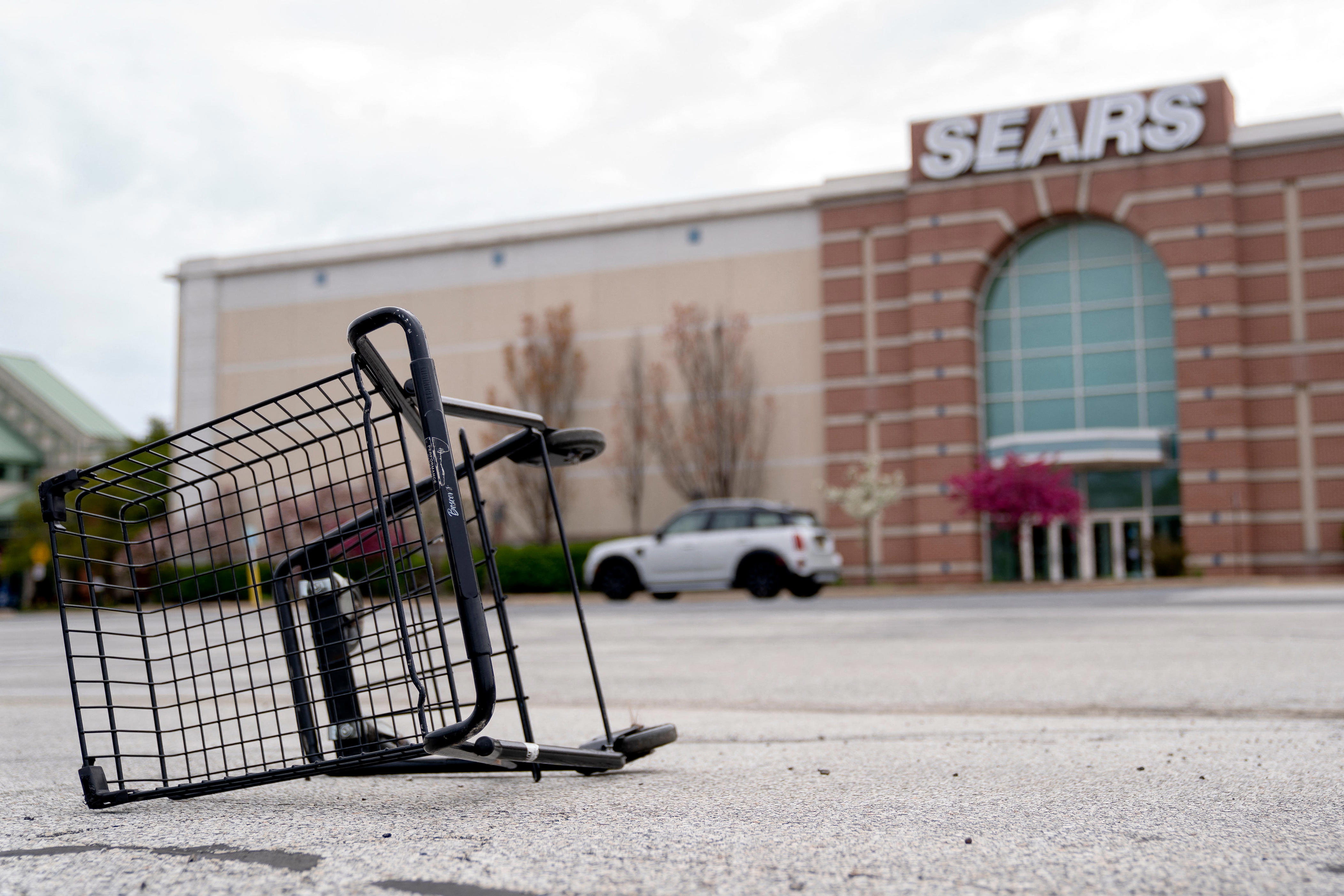 Sears has five stores left. Will California's only location survive?