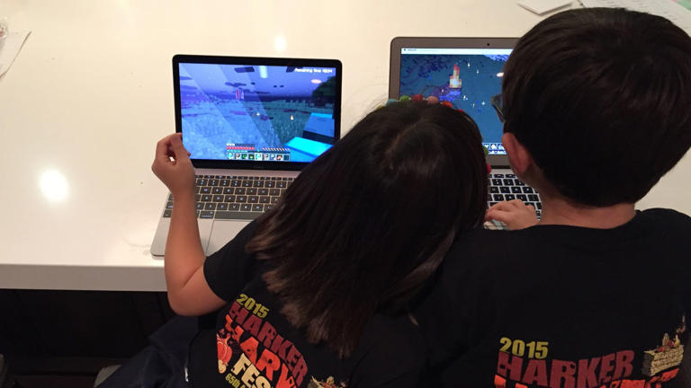 Why A Game As Simple As Minecraft Continues To Be Popular With Kids