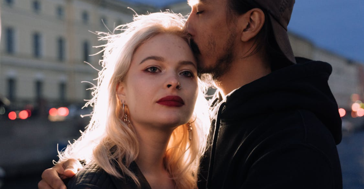 12 Behaviors That Keep People Stuck in Situationships