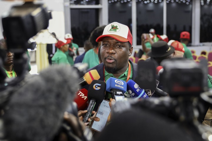 Rafael Savimbi confiante na disputa pela liderança da angolana UNITA