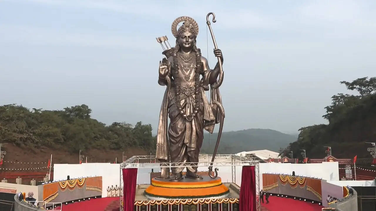 PM Modi Unveils Lord Ram's 77-Foot Tall Statue in Goa, Makes 9 Requests ...