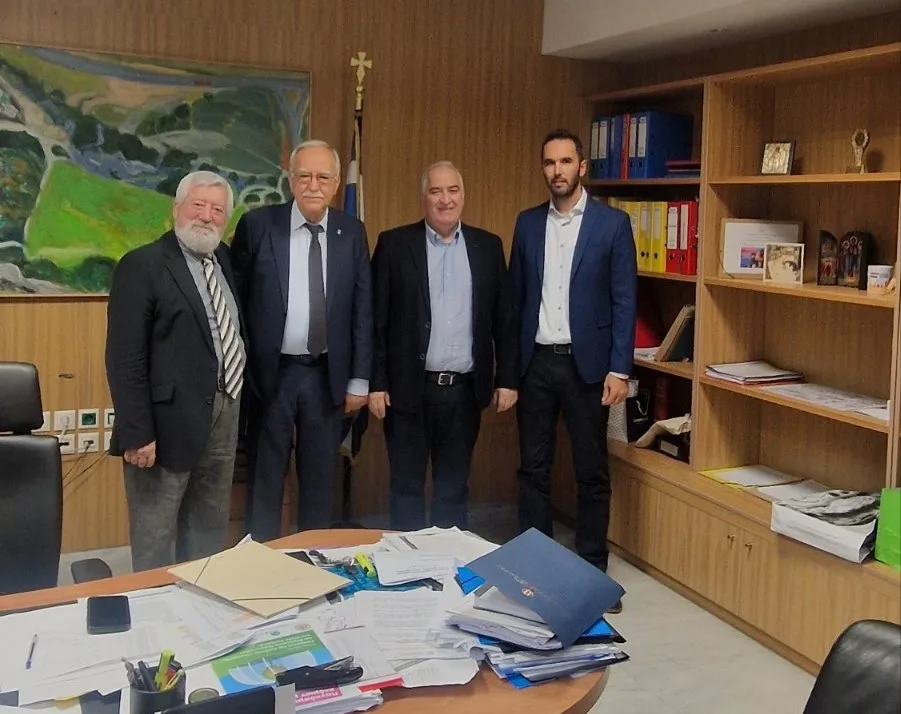 Στο Υπουργείο Παιδείας ο Δήμαρχος Καλαβρύτων: Να γίνει ξεχωριστή ...