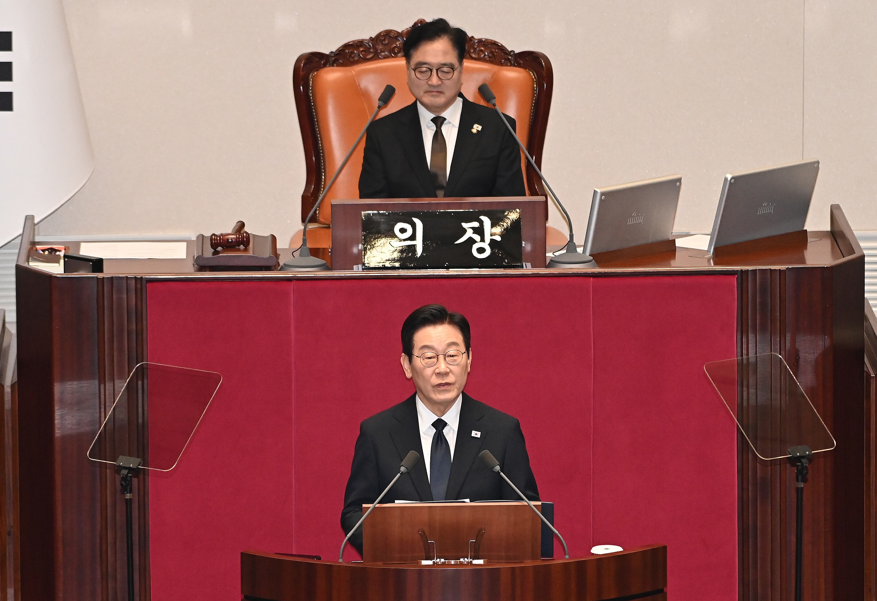 이대로면… 정부지출 55조 늘어 역대 최대, 국가채무 비율 50% 돌파