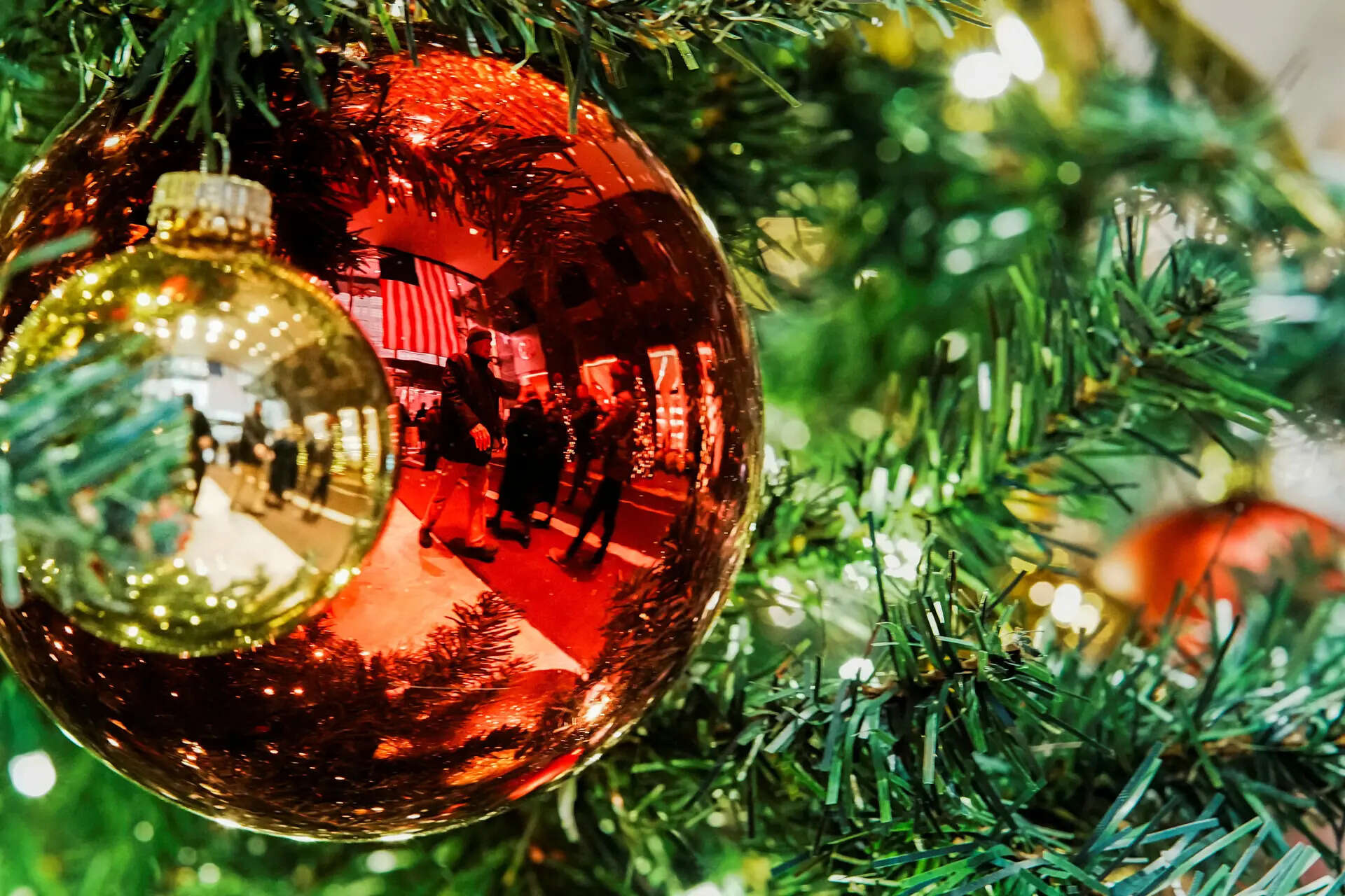 Holiday party fallout: How a christmas bash cost an EY senior partner ...