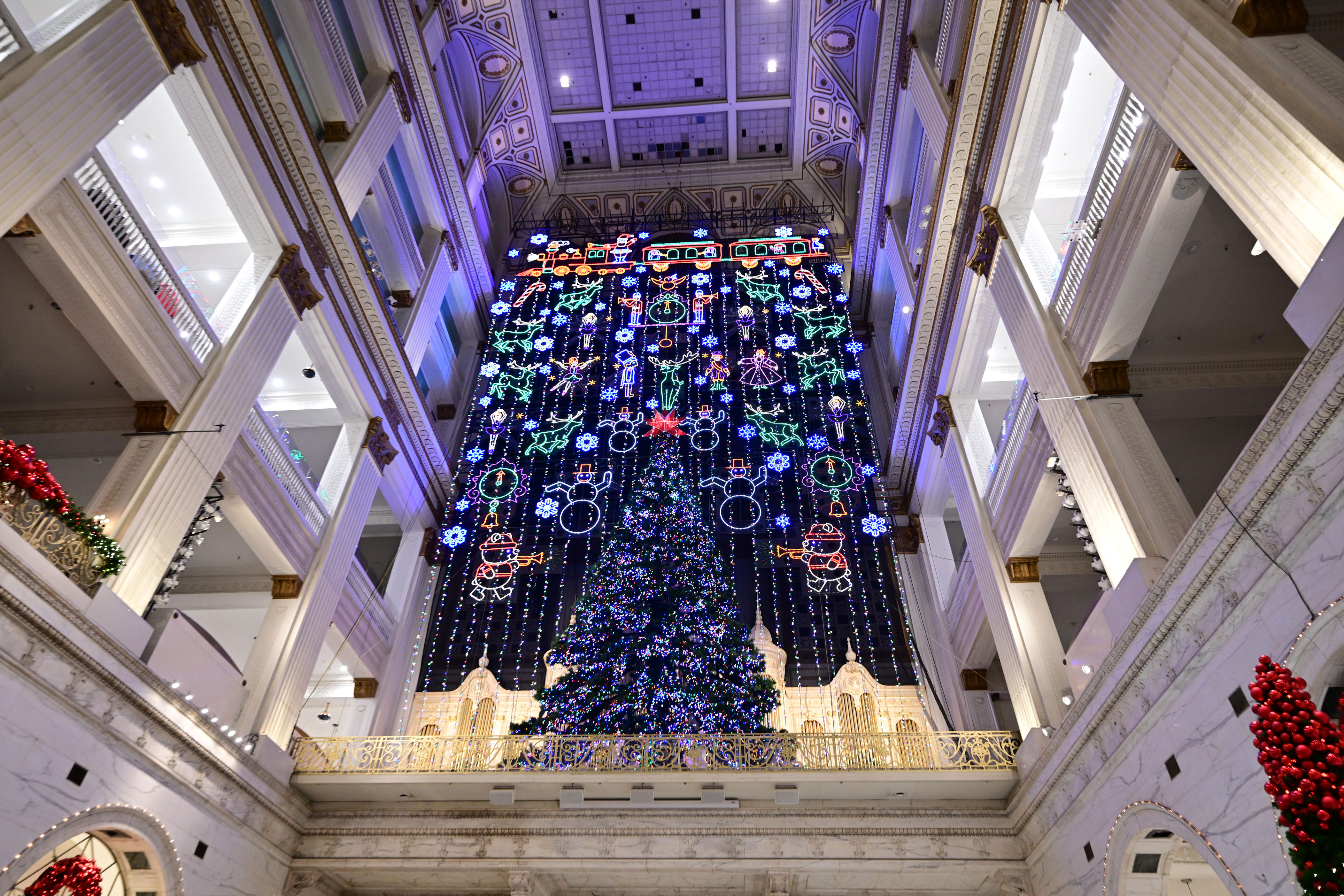 Wanamaker Light Show, Dickens Village officially returns for the ...