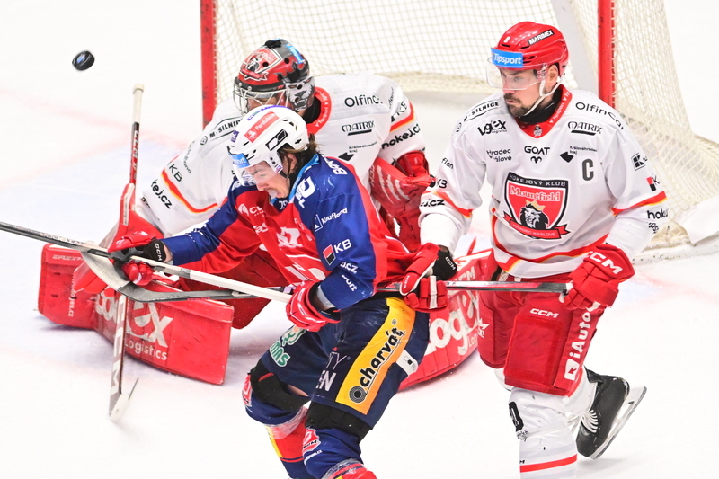 Nová sezona hokejové extraligy začne 16. září, mistrovské Pardubice ...