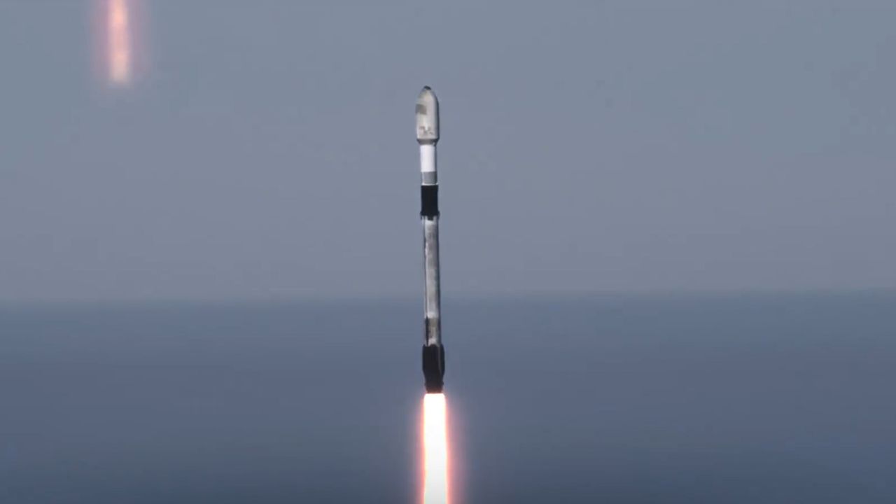 SpaceX rocket launches 140 satellites into orbit on Transporter-15 ...