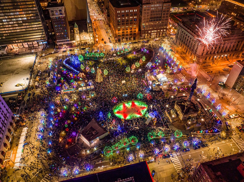 WinterLand Tree Lighting Festival kicks off holiday season in Downtown ...