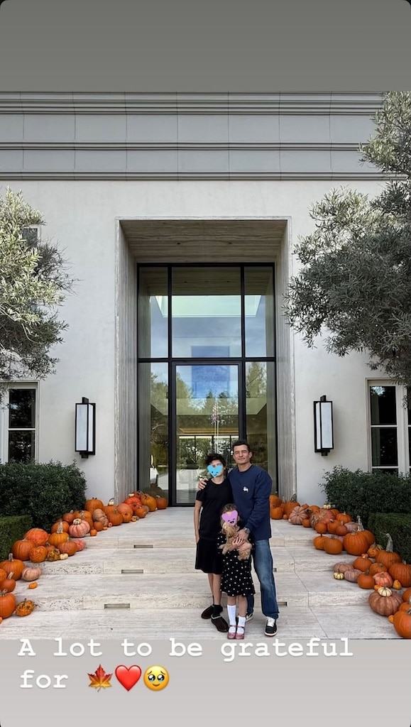 Orlando Bloom Has Sweet Thanksgiving With Kids Daisy, 5, and Flynn, 14