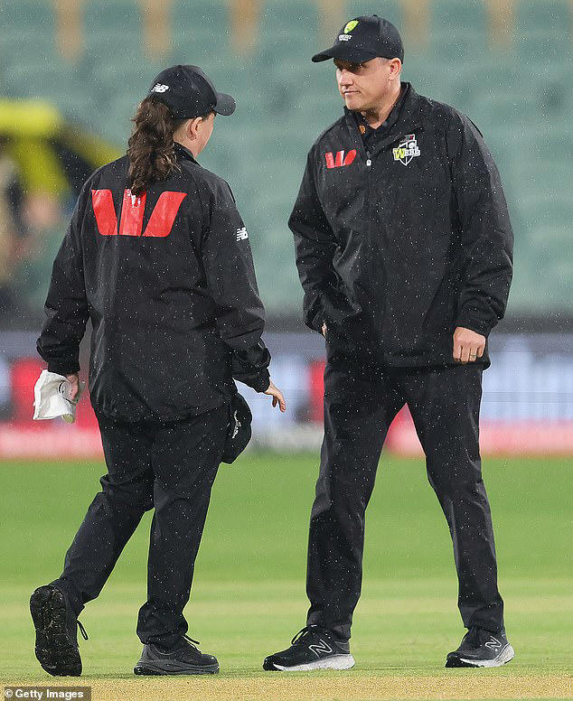 Cricket FARCE as umpires pull players from the field and call off WBBL ...