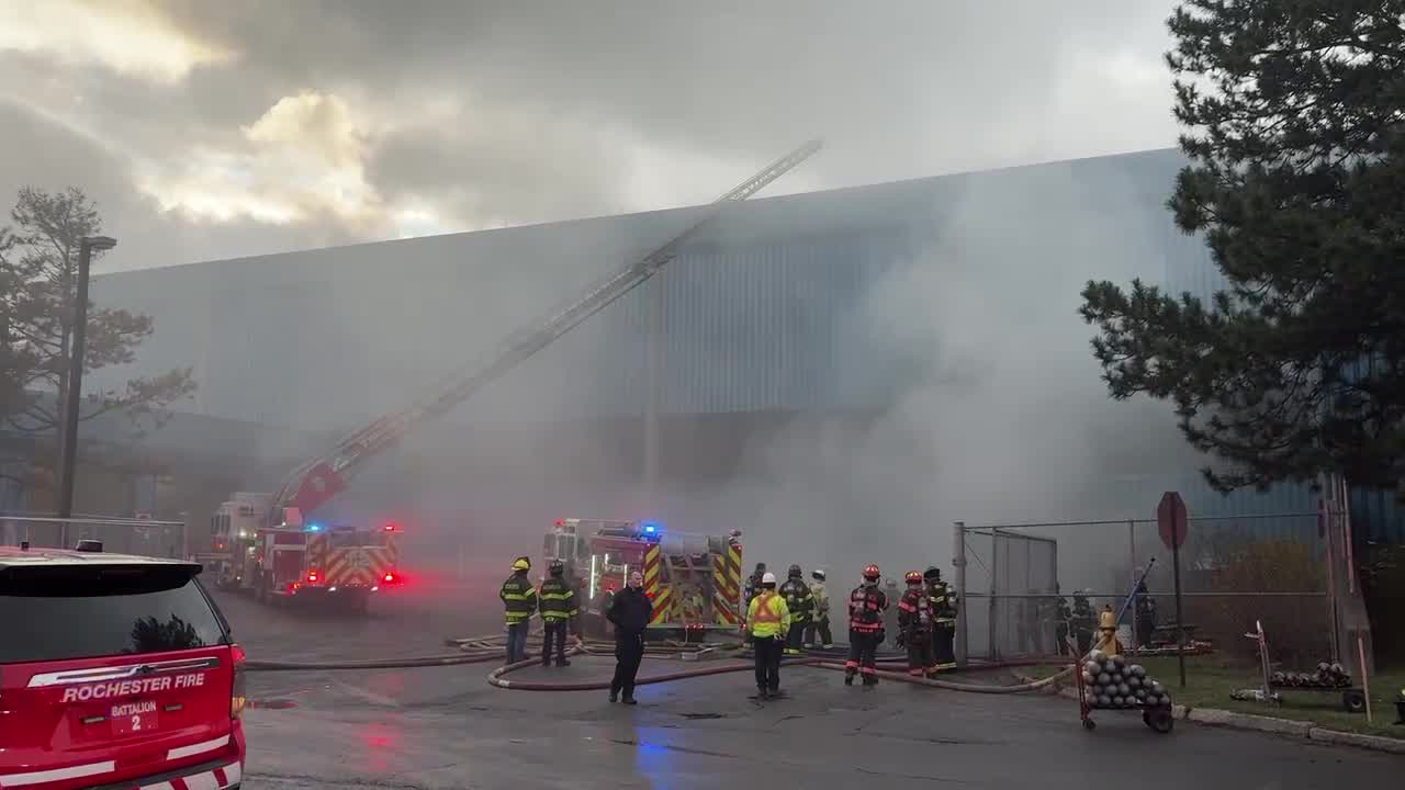Fourth-alarm fire erupts inside large commercial building on Emerson ...