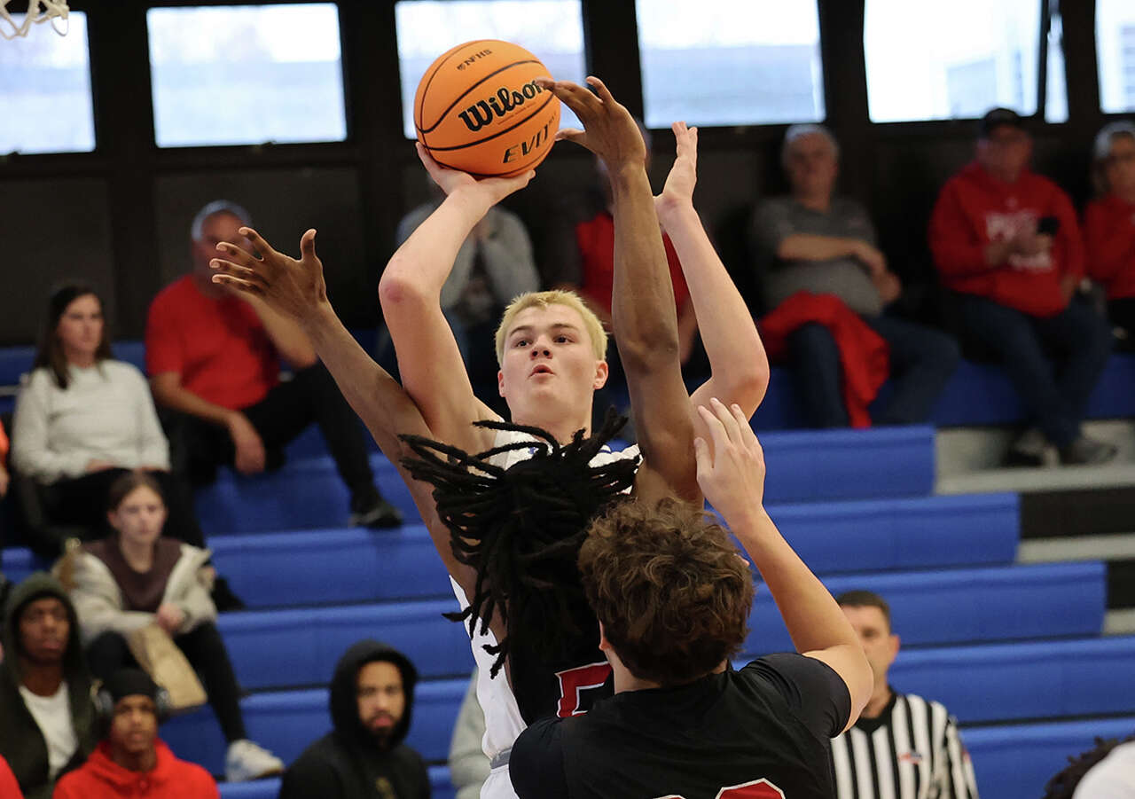 Roxana Hoopsgiving Classic boys basketball tournament scores, schedule