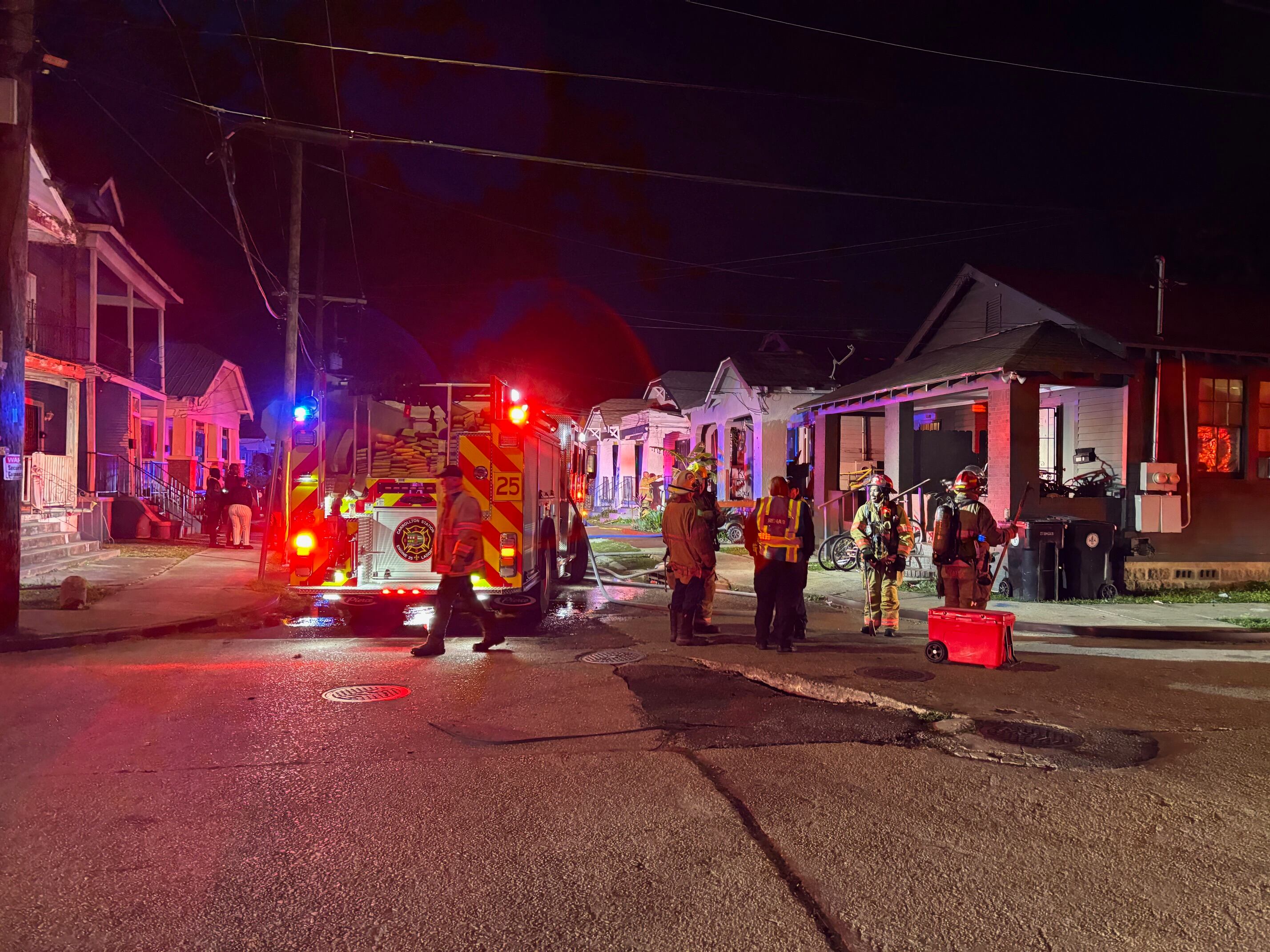 New Orleans firefighters extinguish two-alarm house fire in Gert Town