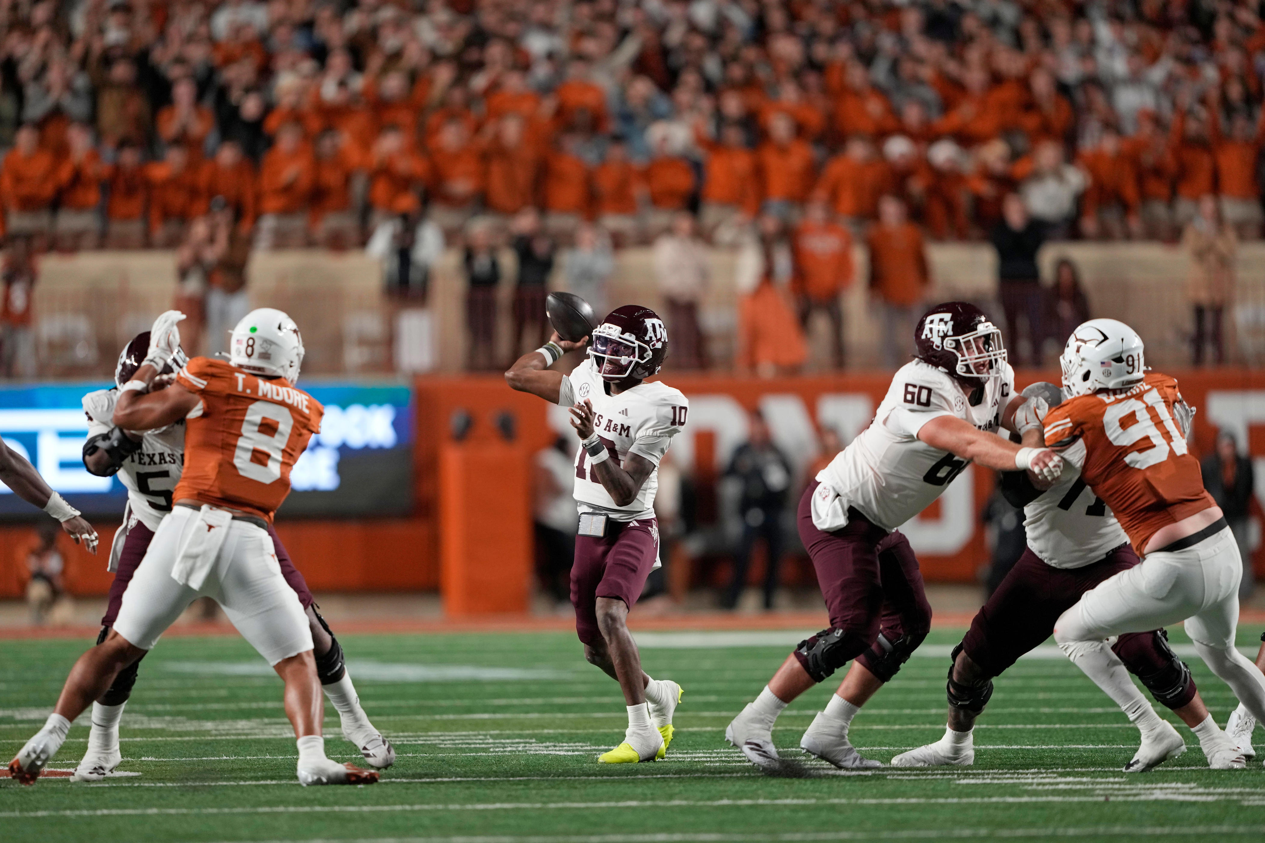 Instant reaction: Texas A&M disappoints in 27-17 loss to Texas