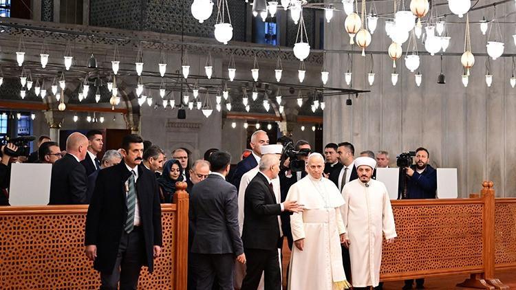 Vatikan Devlet Başkanı Papa 14. Leo Fener Rum Patrikhanesi'nde