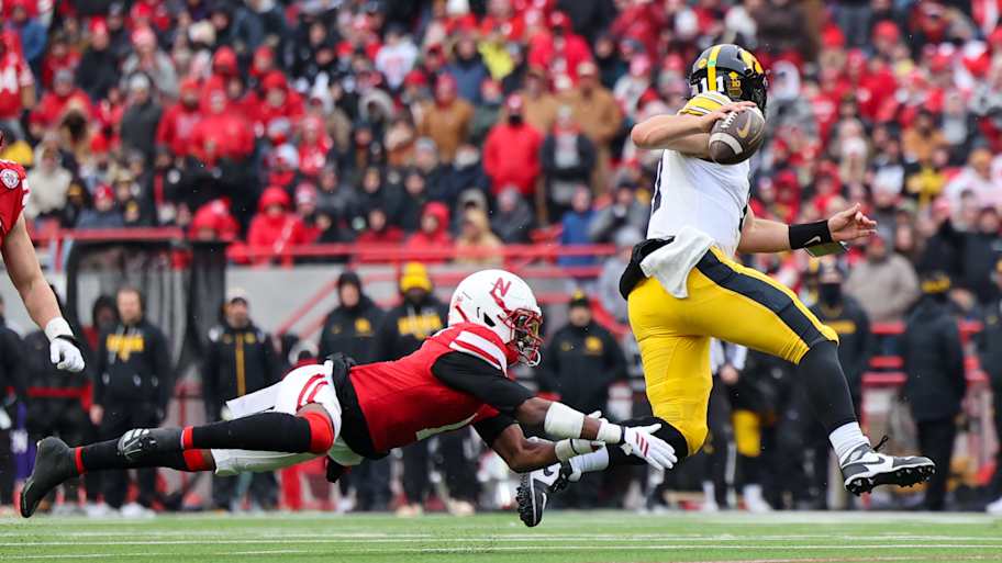 Iowa Dominates Nebraska, 40-16