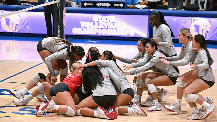 Mater Dei Dominates Rocklin to Win California Open Division Volleyball ...