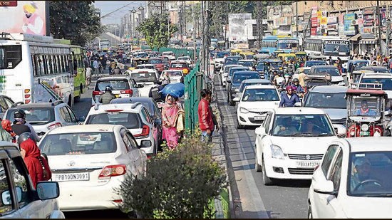 PRTC, Punjab Roadways contractual staff go on strike, commuters hassled