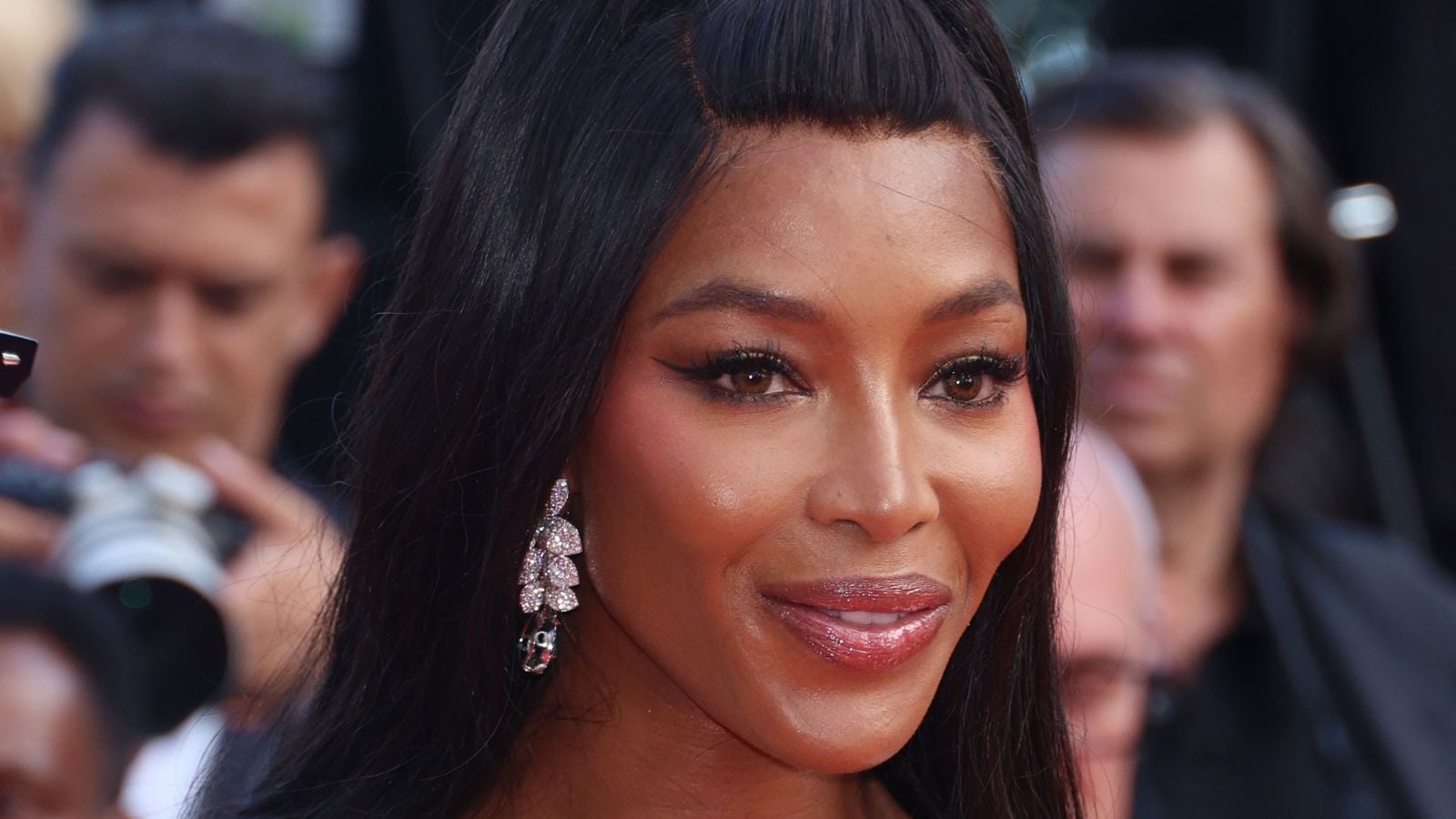Naomi Campbell (55 ans) : voici son parfum signature, elle lui est ...