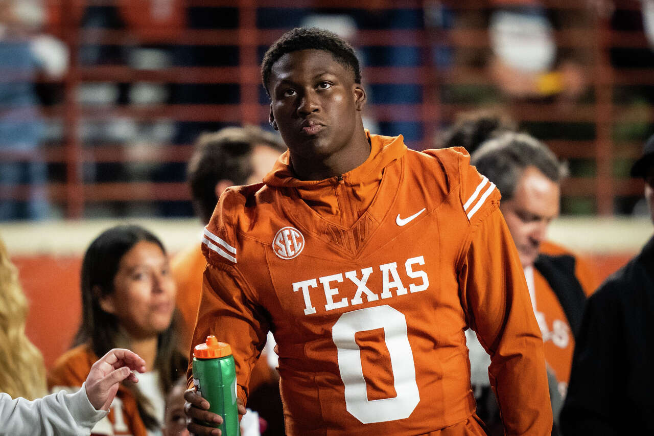 Anthony Hill Jr. injury: Update on Texas football star before Texas A&M ...