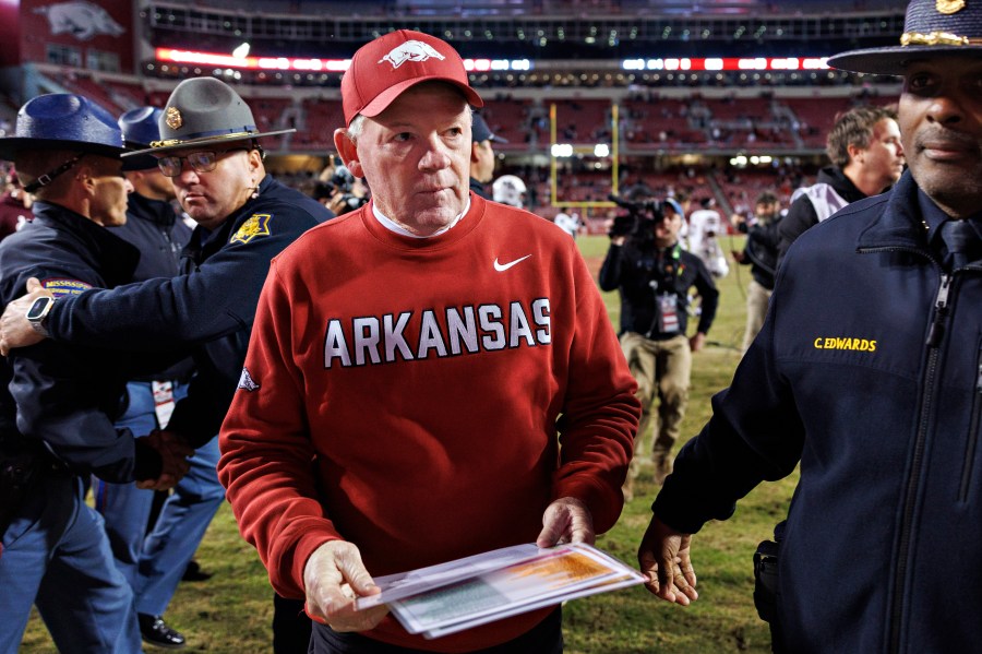 Bobby Petrino posts thank you letter ahead of season finale