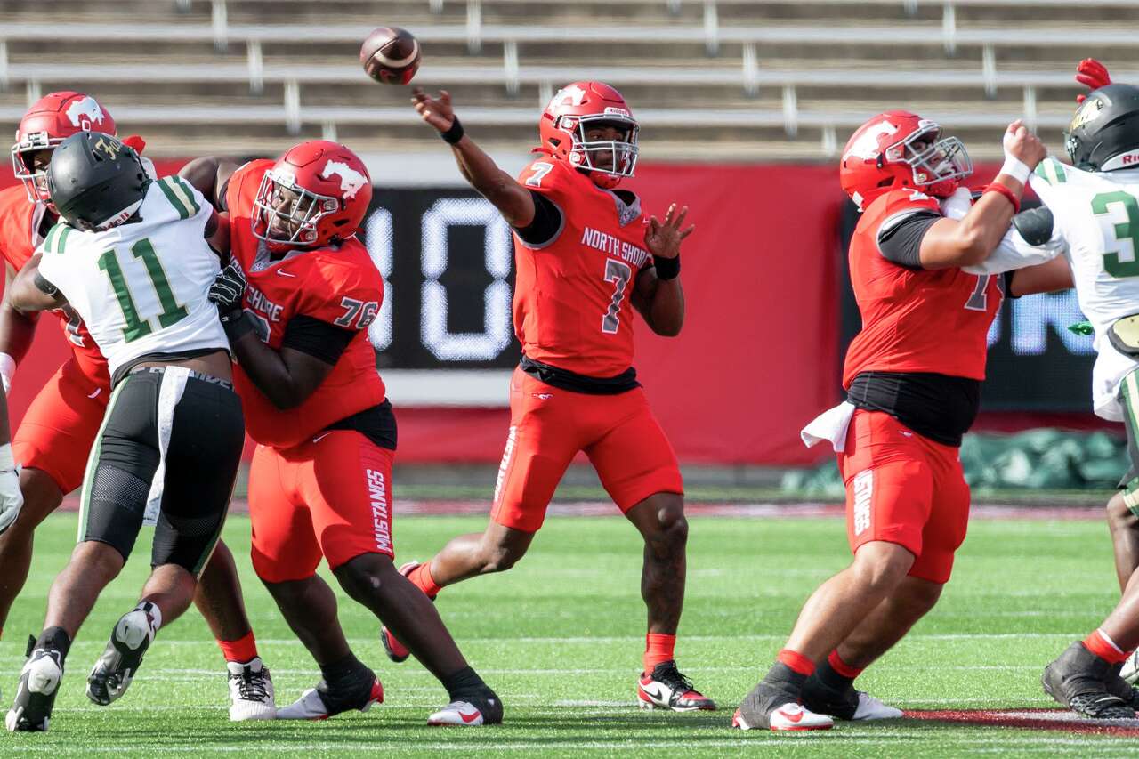 North Shore 54, Cypress Falls 27: Mustangs advance to 10th straight ...