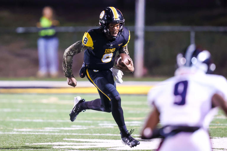 High school football: Schedule, live score updates from tonight's SC ...