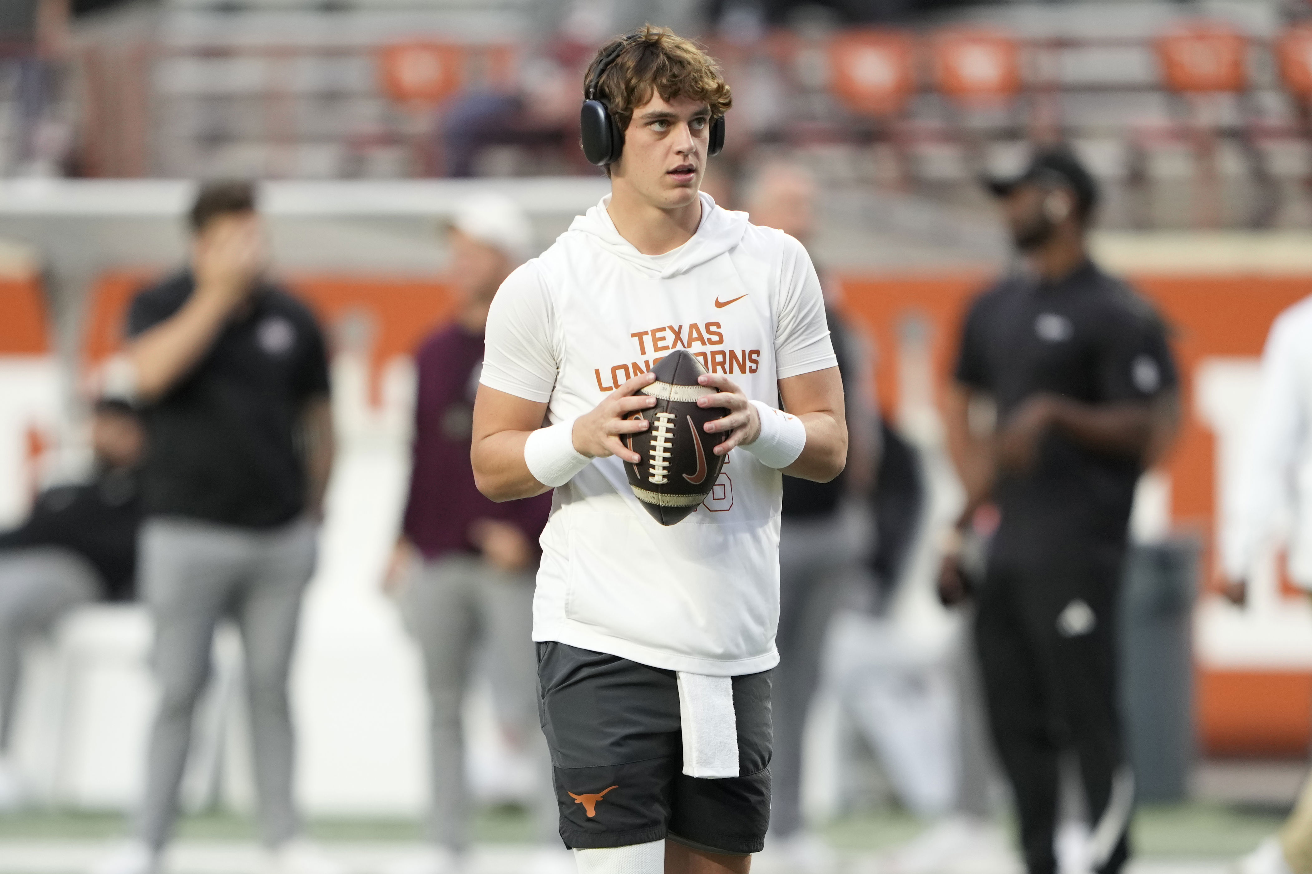 No. 16 Texas vs. No. 3 Texas A&M final score: Horns win, 27-17