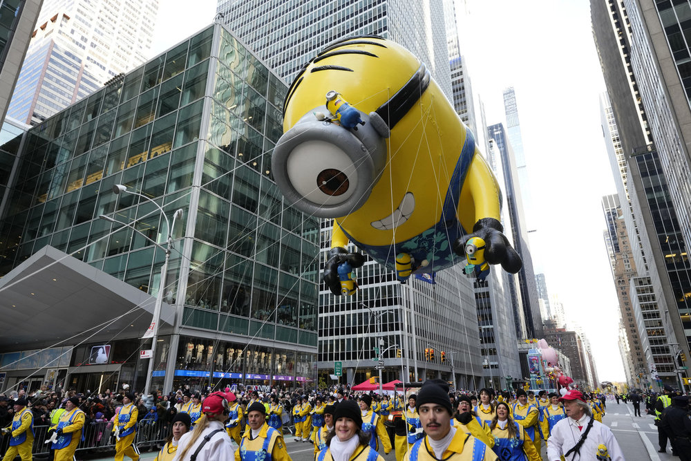 Macy's Thanksgiving Day Parade Draws Record 34 Million Viewers on NBC ...
