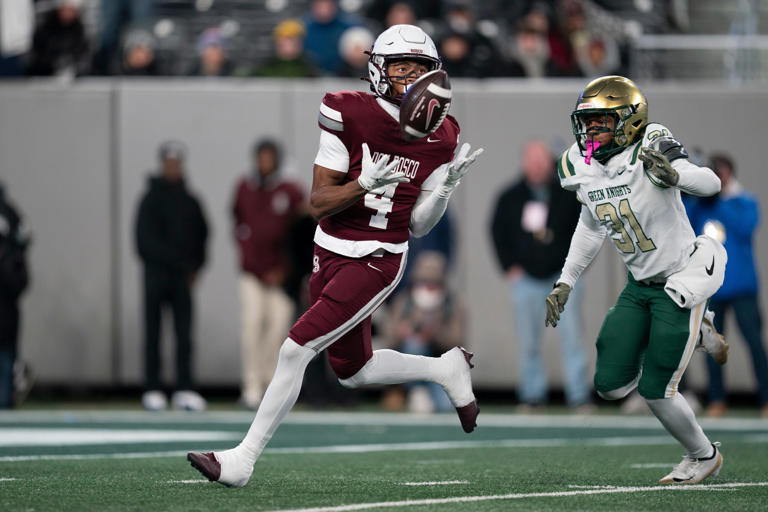 Live updates as Don Bosco faces St. Joseph in state championship game