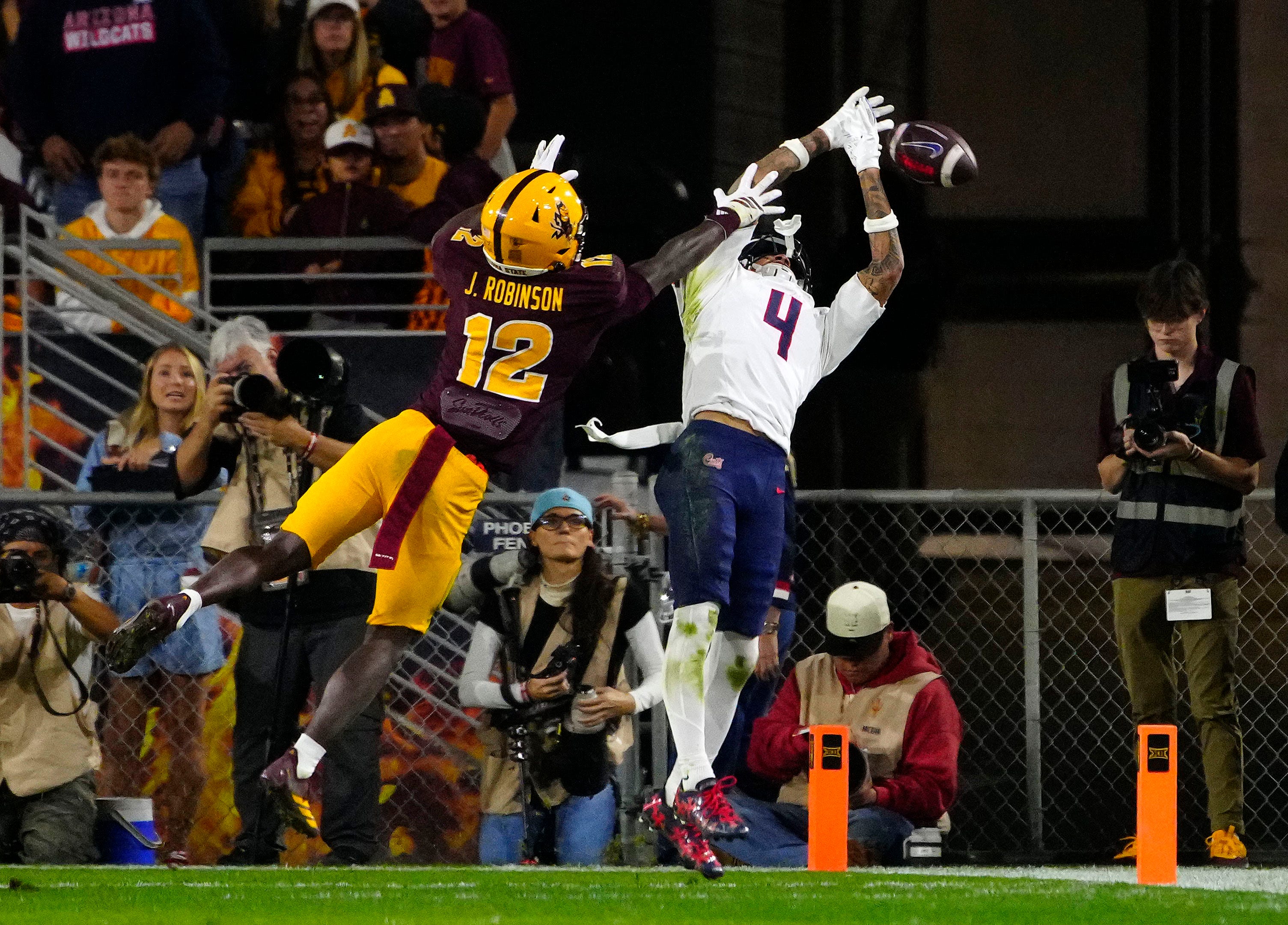 Wisconsin football transfer portal tracker: Two cornerbacks commit on day 4