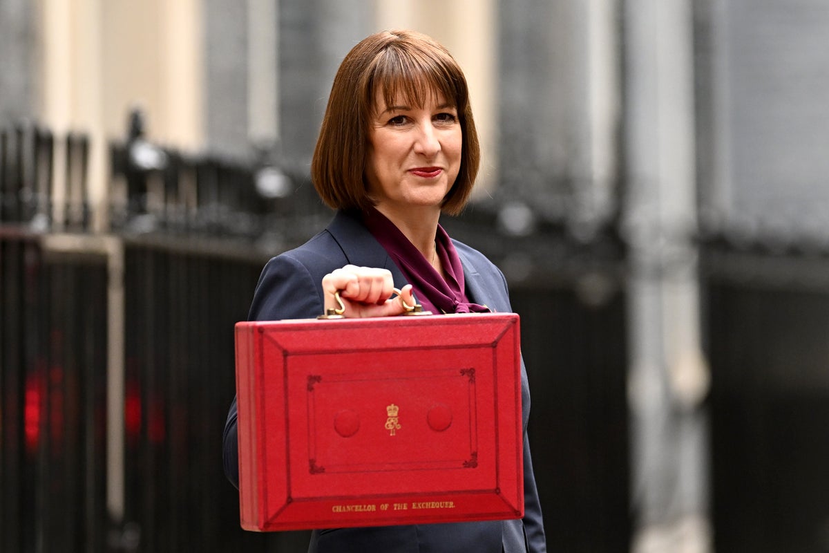 Warning of fresh economic hit as Brexit accelerates UK ‘brain drain’