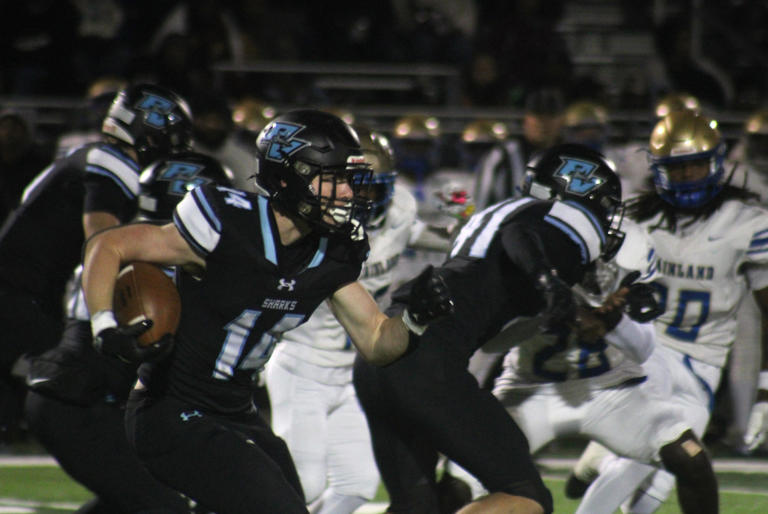 Ponte Vedra defense feasts on footballs, tops Mainland in playoffs