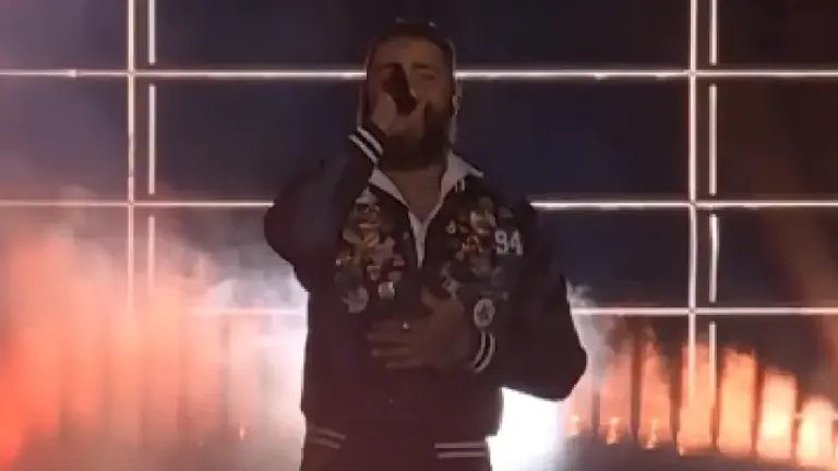 Post Malone Delivers Impressive NFL Thanksgiving Day Performance In ...