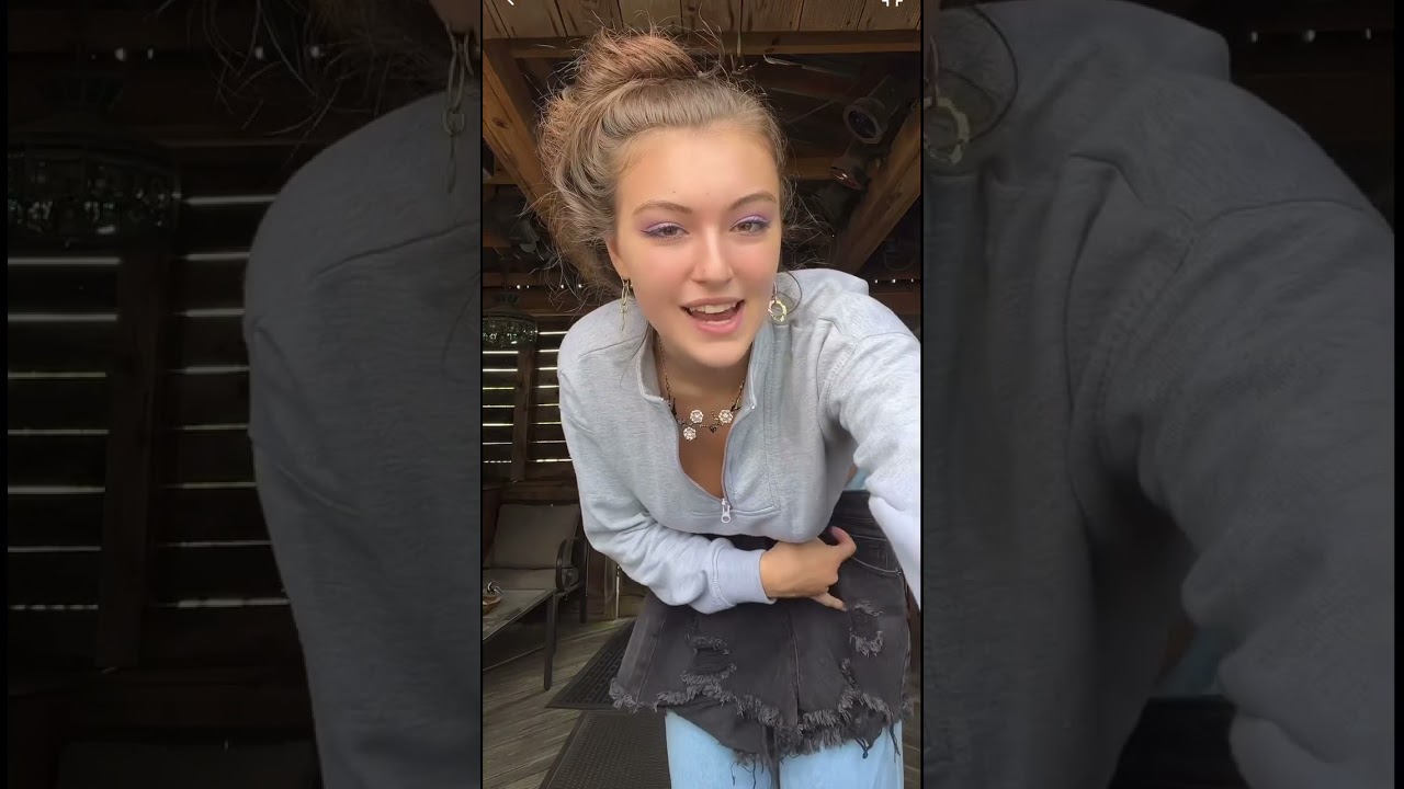 THESE SHORTS!!! @PrettyLittleThing #tallgirl #model #rachelpizzolato