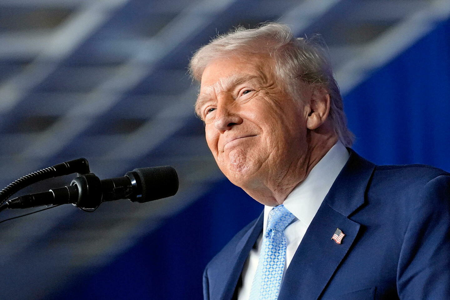 Trump, opposant farouche du narcotrafic, va gracier l’ex-président du ...