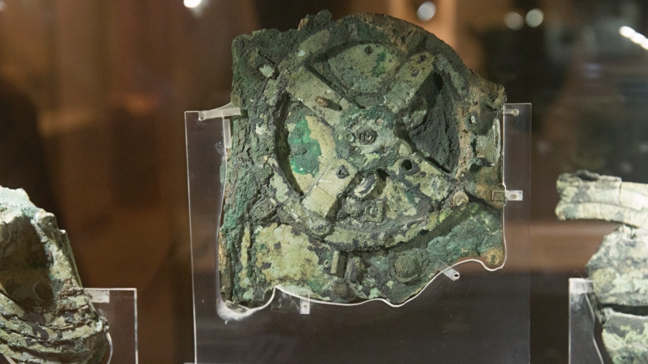 2,000 years ago, Greeks built a machine like the first computer